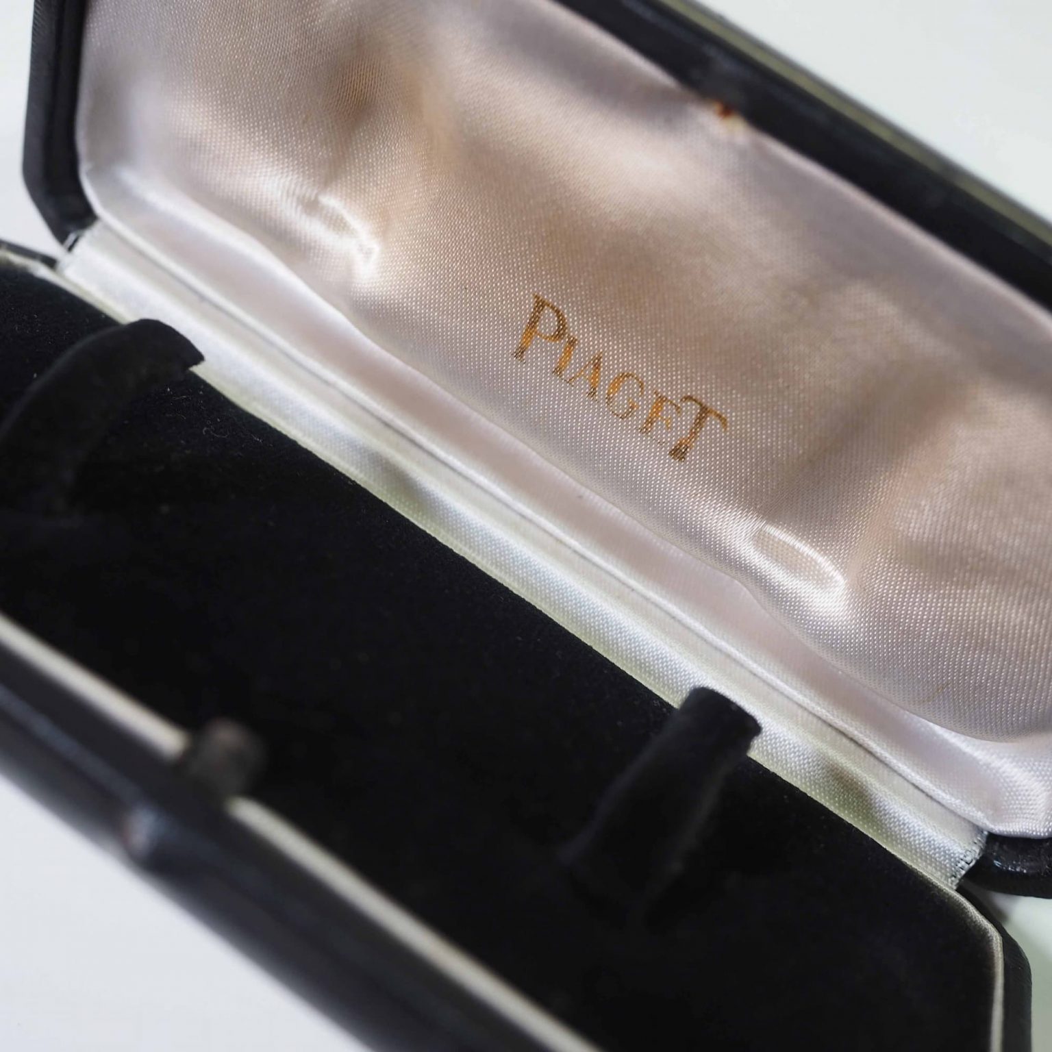 Piaget Vintage Box - Watch Out