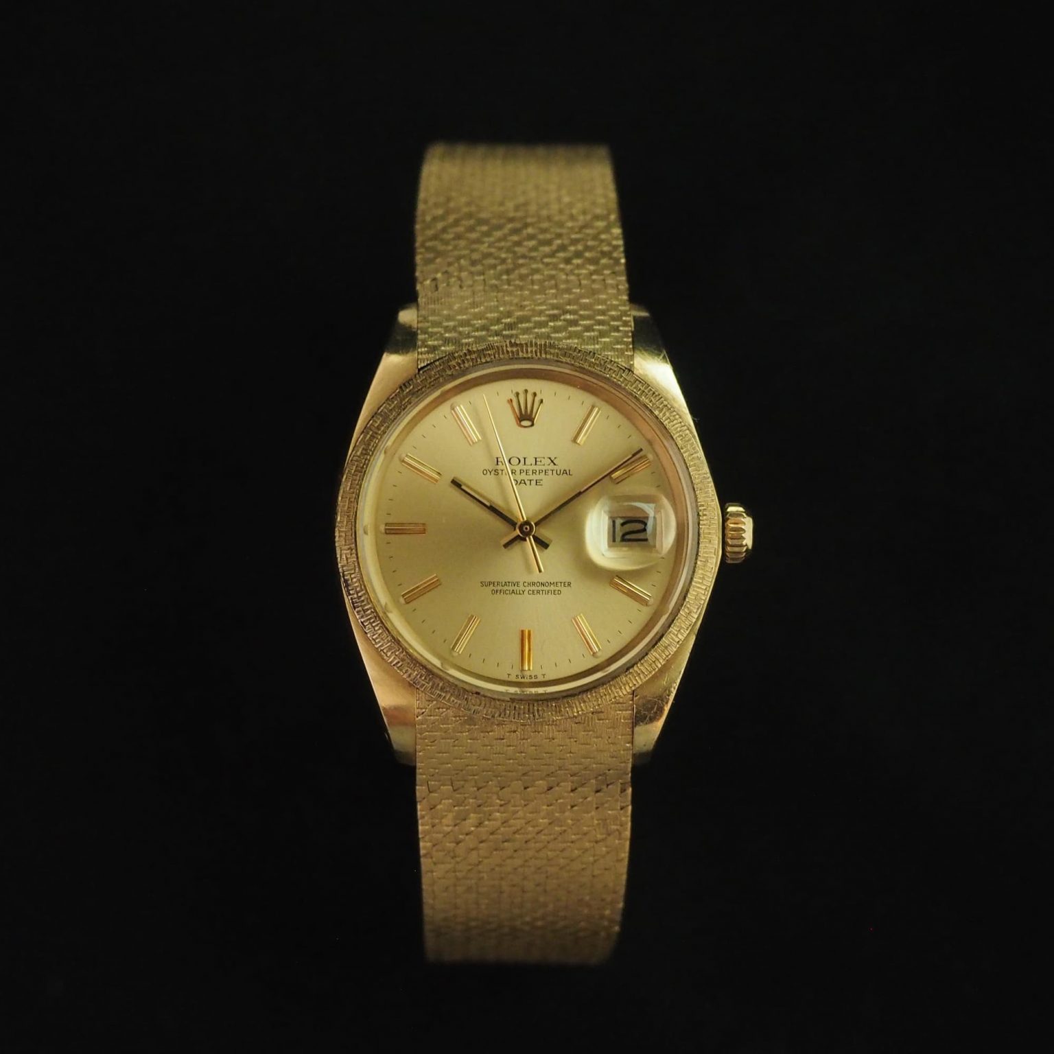 Rolex Oyster Perpetual Date "moiré" - Watch Out