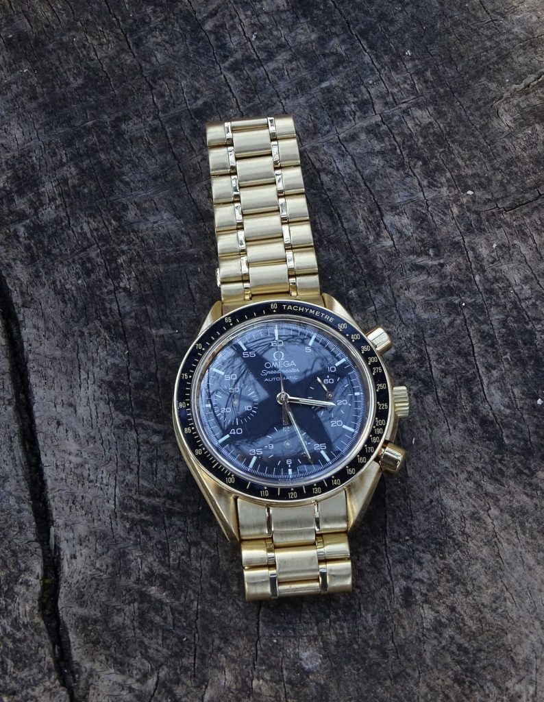 Omega Speedmaster Reduced Yellow Gold - Watch Out